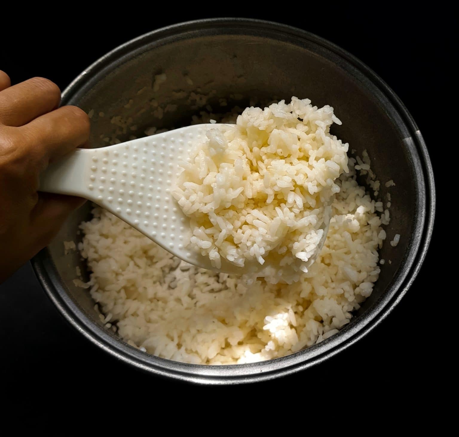 Can You Put Hot Rice In The Fridge: The Science Behind It – Stretch Recipes