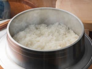 Why Does My Rice Smell Bad? Tell-Tale Signs To Look Out For – Stretch ...
