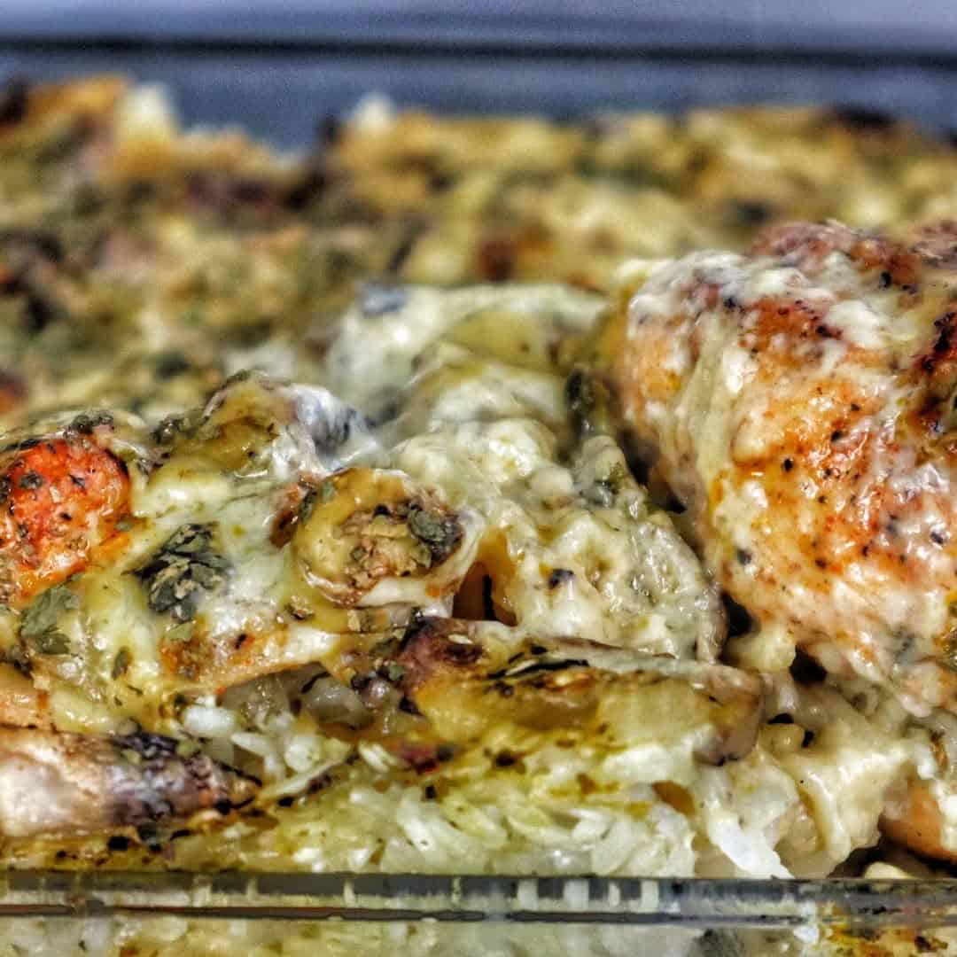 20 Easy And Delicious Cheesy Chicken And Rice Meals – Stretch Recipes