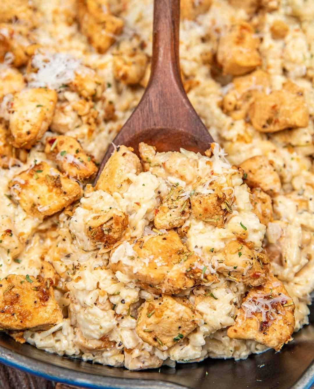 20 Easy And Delicious Cheesy Chicken And Rice Meals – Stretch Recipes