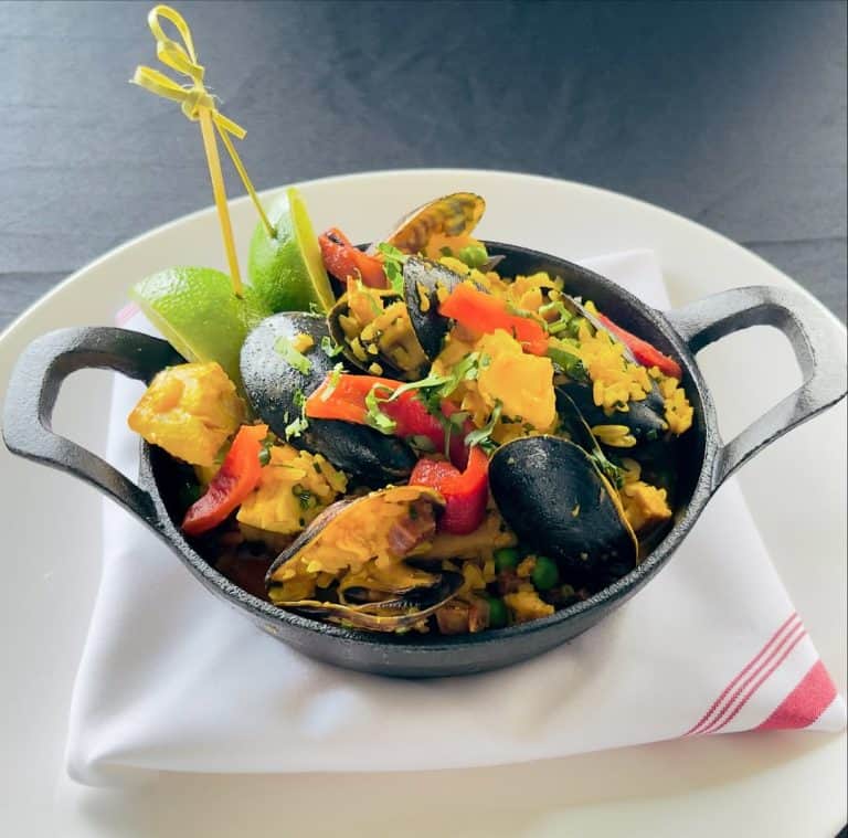 31 Paella Recipes That Bring Spanish Flavor To Your Table – Stretch Recipes